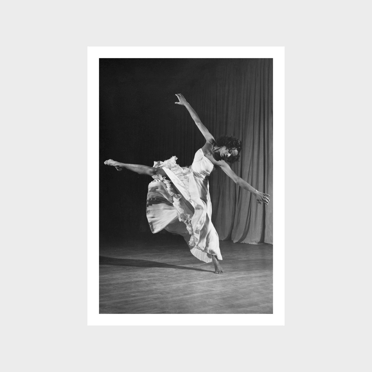 Ballerina 2 Vintage Art Print – Empty Studios